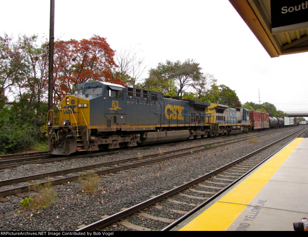 CSX 83 and 7528